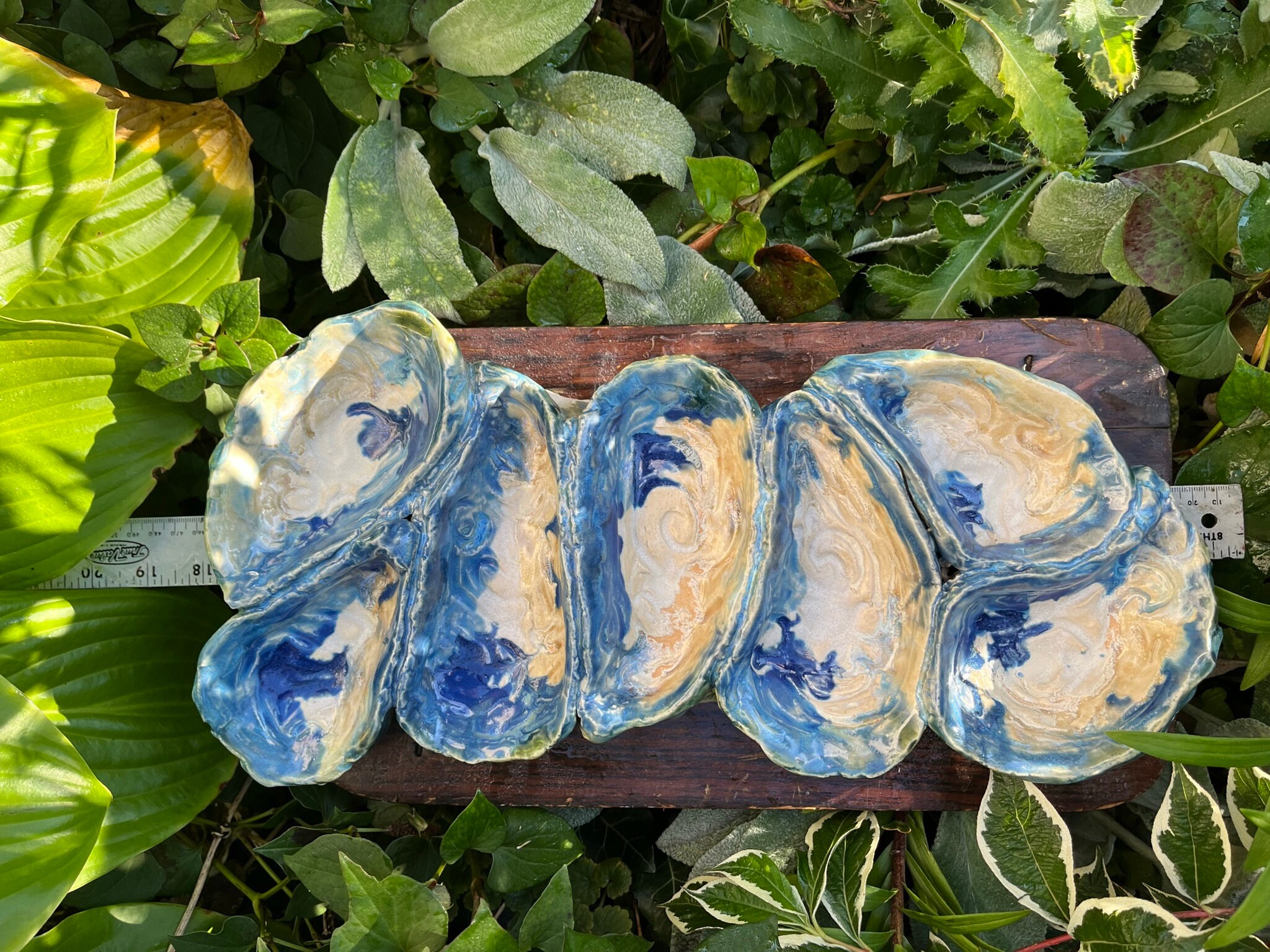 TROPICAL ROW Hand-carved Ceramic Oyster Plate - Etsy