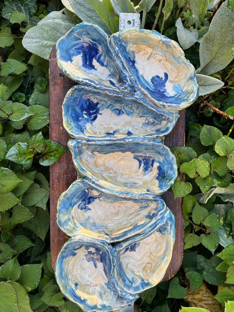 TROPICAL ROW Hand-carved Ceramic Oyster Plate - Etsy