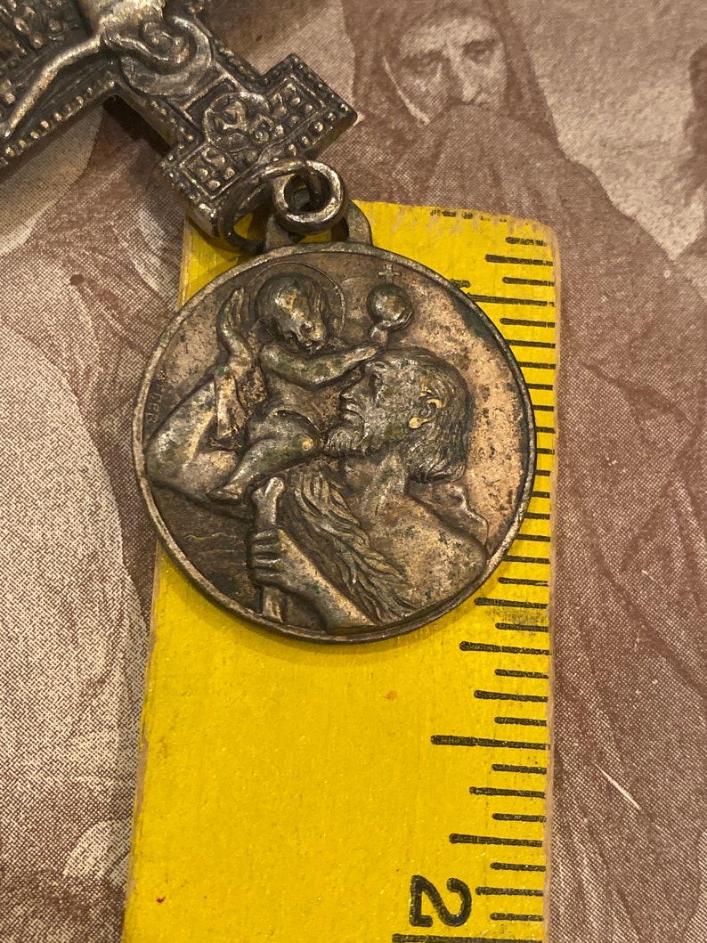 Vintage Catholic Church Devotional Prayer Medal and Crucifix - Etsy