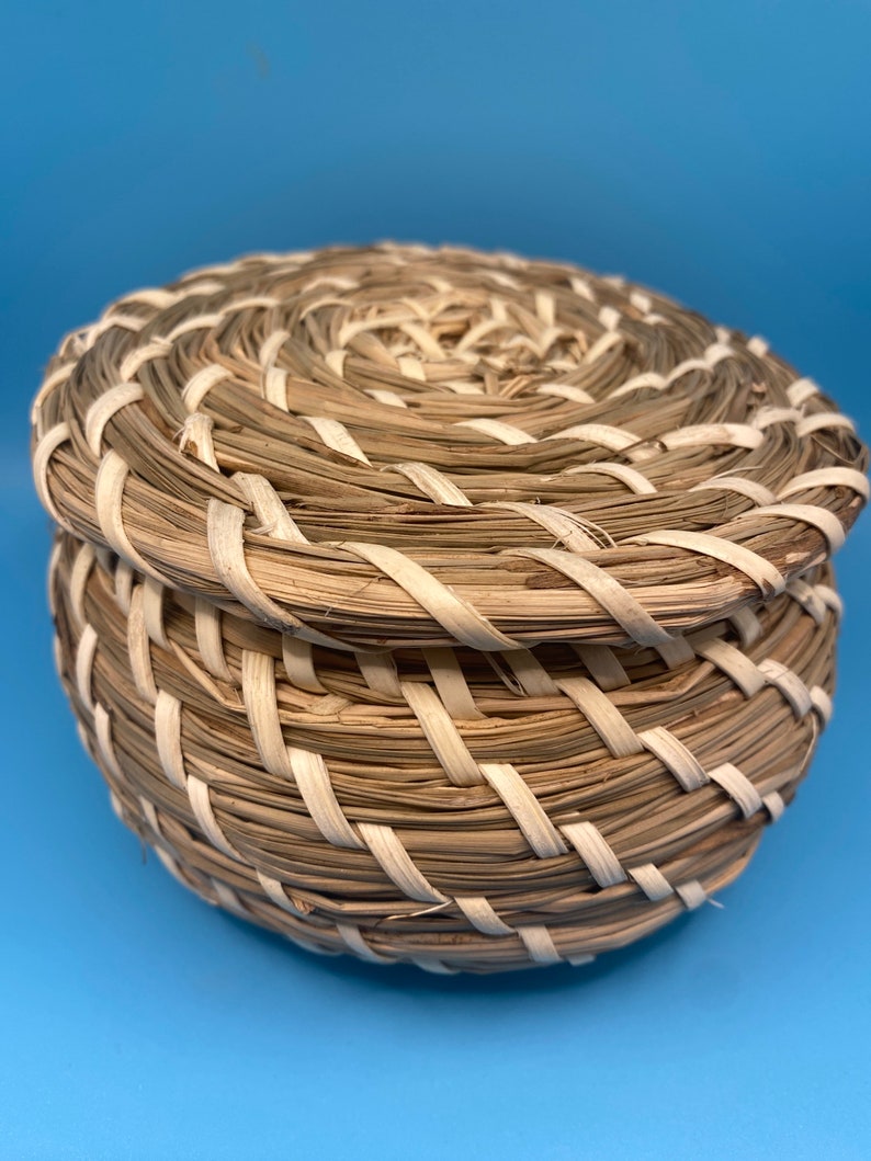 Vintage Handmade Pine Needle Indian Basket From Southern - Etsy