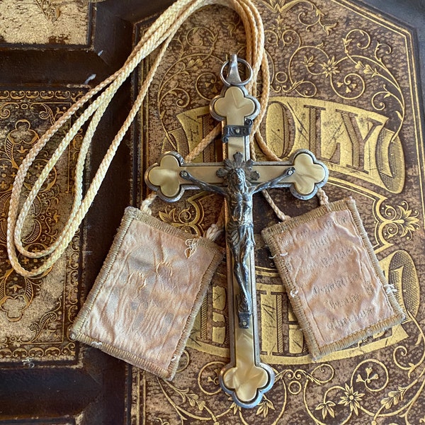 Antique Scapular - Etsy