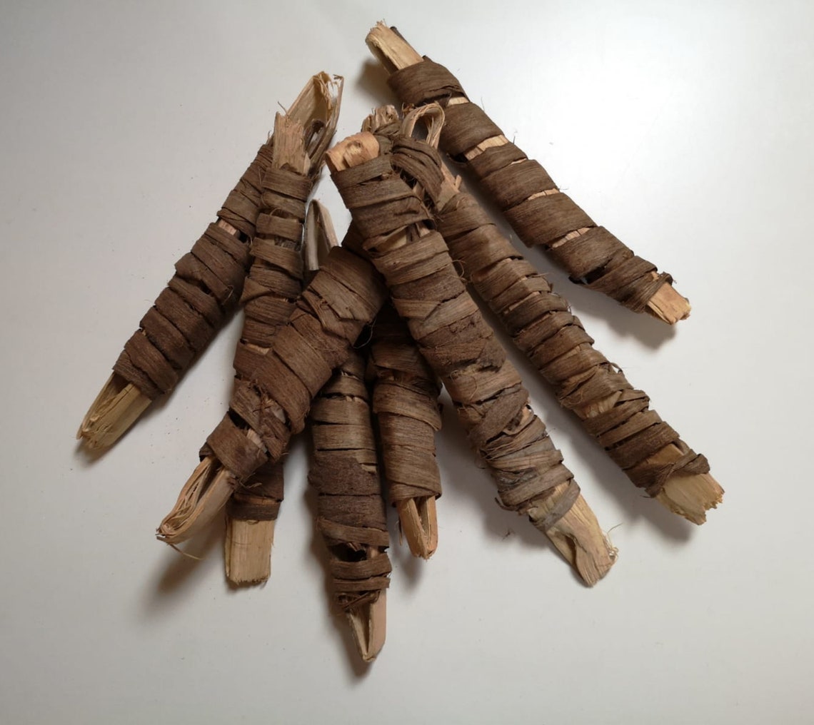 Natural Moroccan Siwak Walnut Tree Bark Fresh Traditional Miswak ...