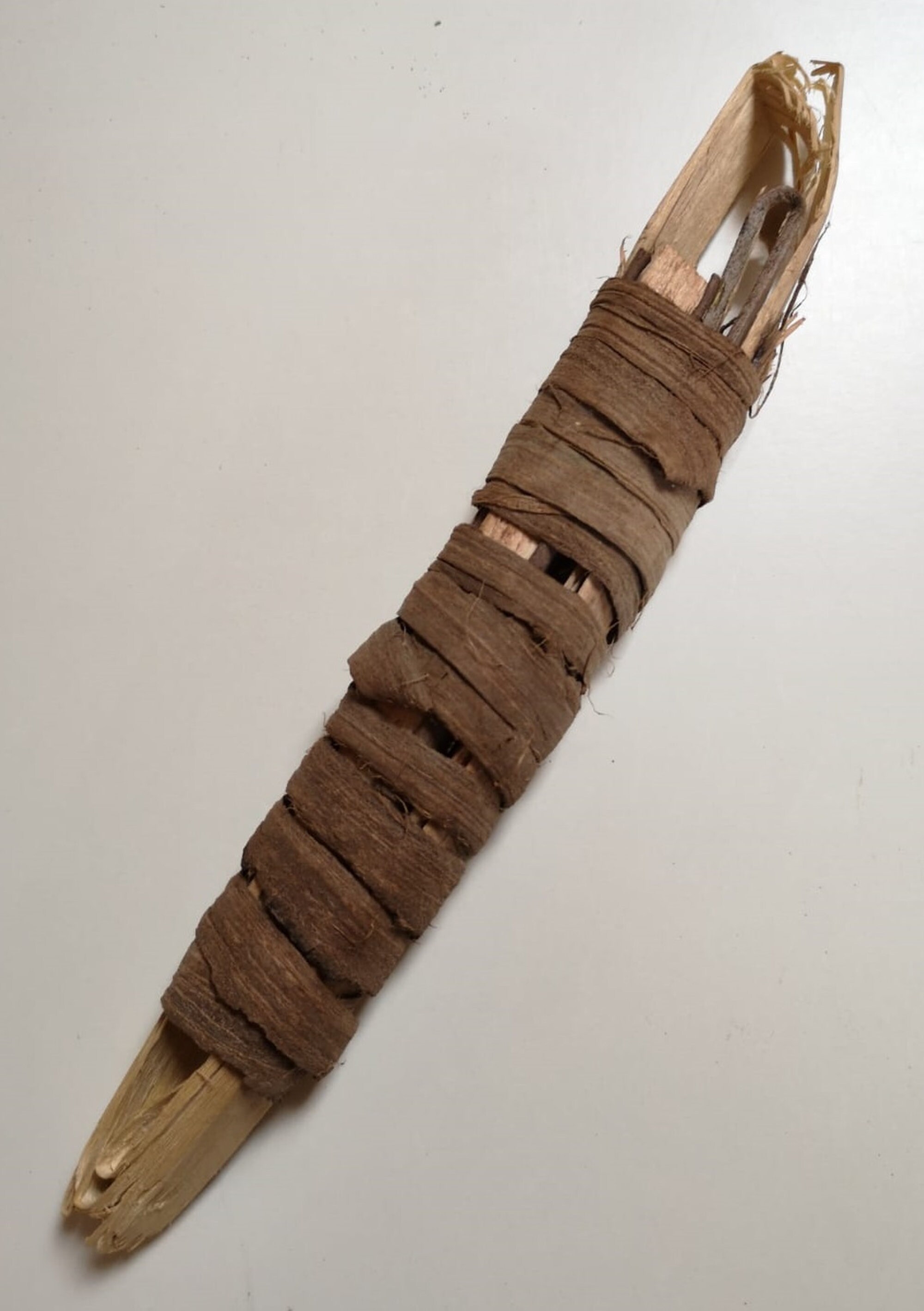 Natural Moroccan Siwak Walnut Tree Bark Fresh Traditional Miswak ...