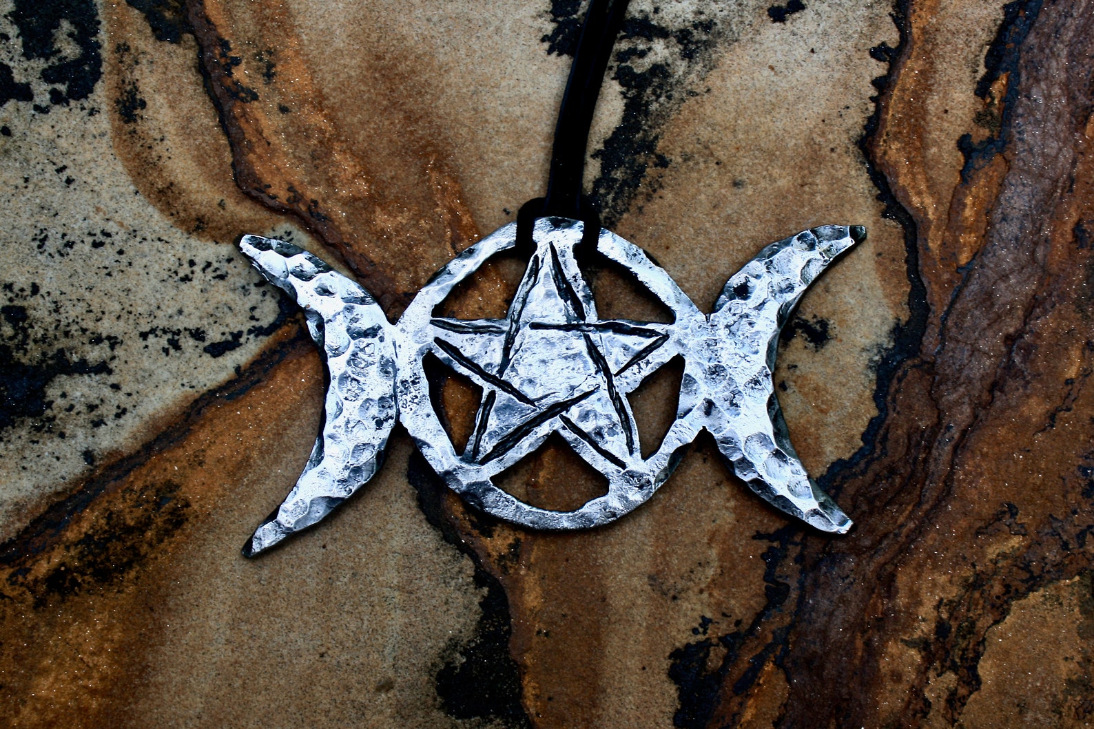 Large Crescent Moon Pentagram Pendant - Etsy