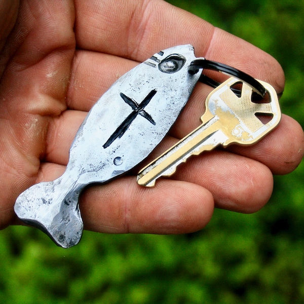 Fish Keychain - Etsy