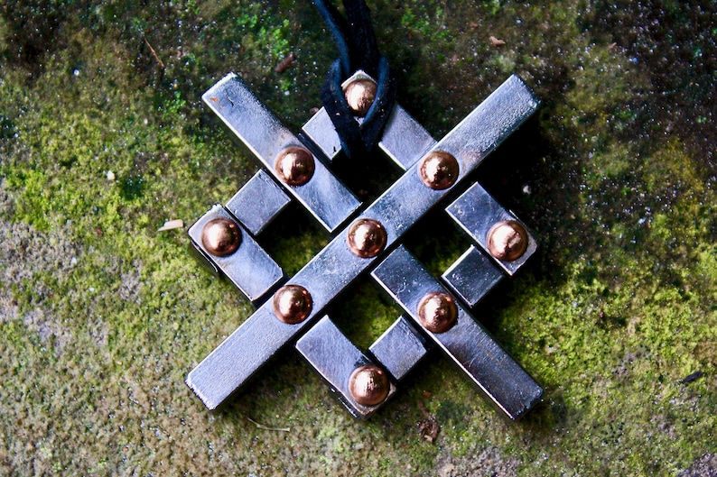 Odin's Spear Rune Pendant Gungnir - Etsy