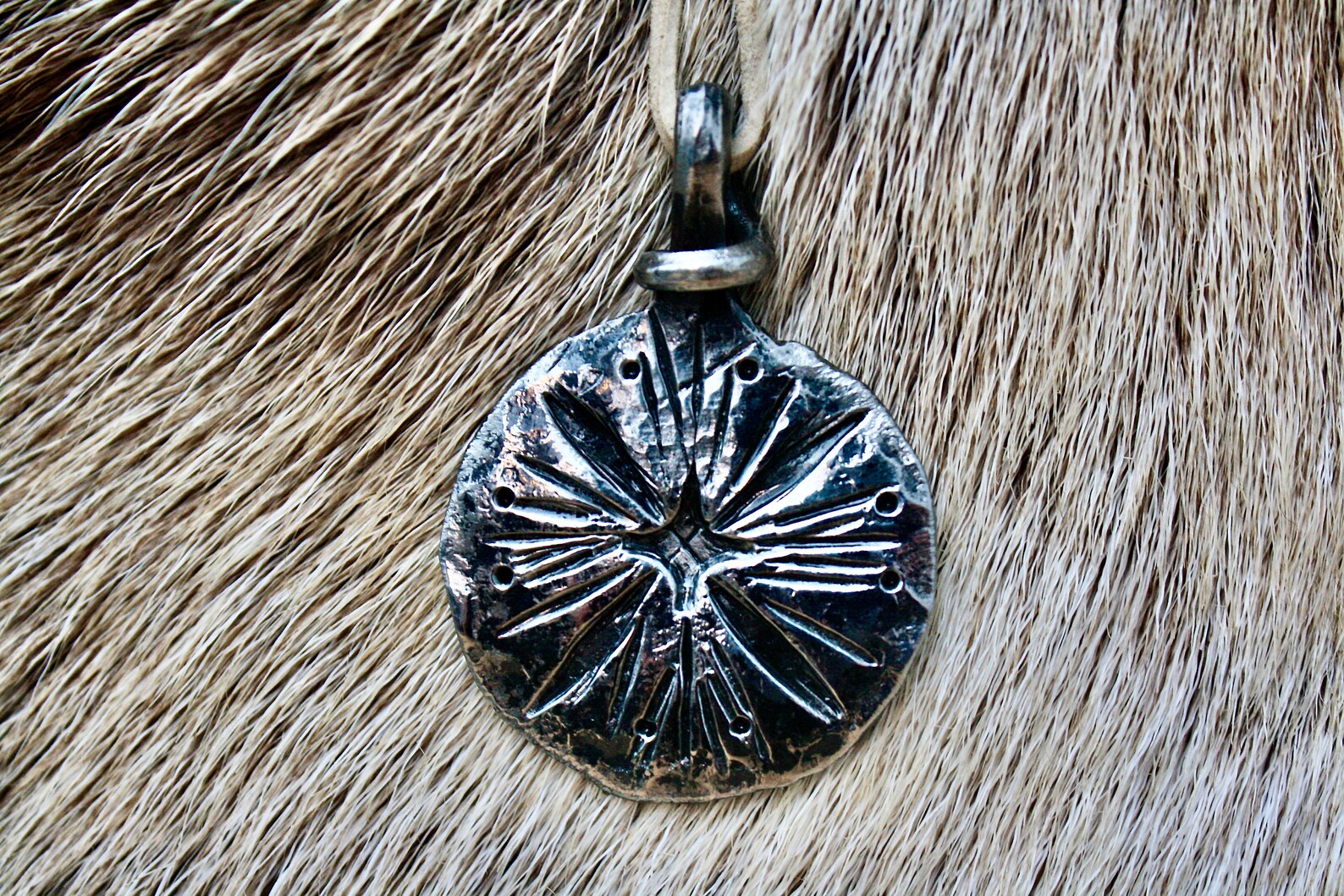 Frozen 2 inspired Elsa Symbol Pendant | Etsy