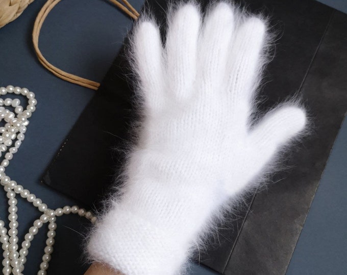 FUZZY Mohair WHITE Long Mittens Thick Warm Handmade Soft Ski Cosy ...