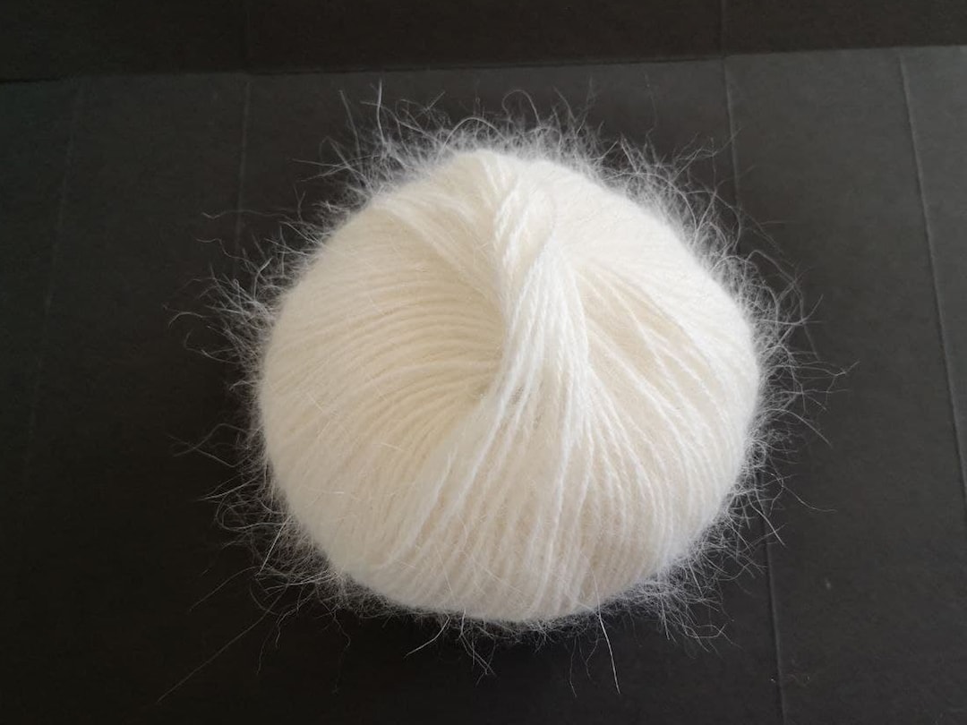 Angora Yarn for Knitting 100%, Angora White Angora, Fluffy Yarn 25 Gram ...
