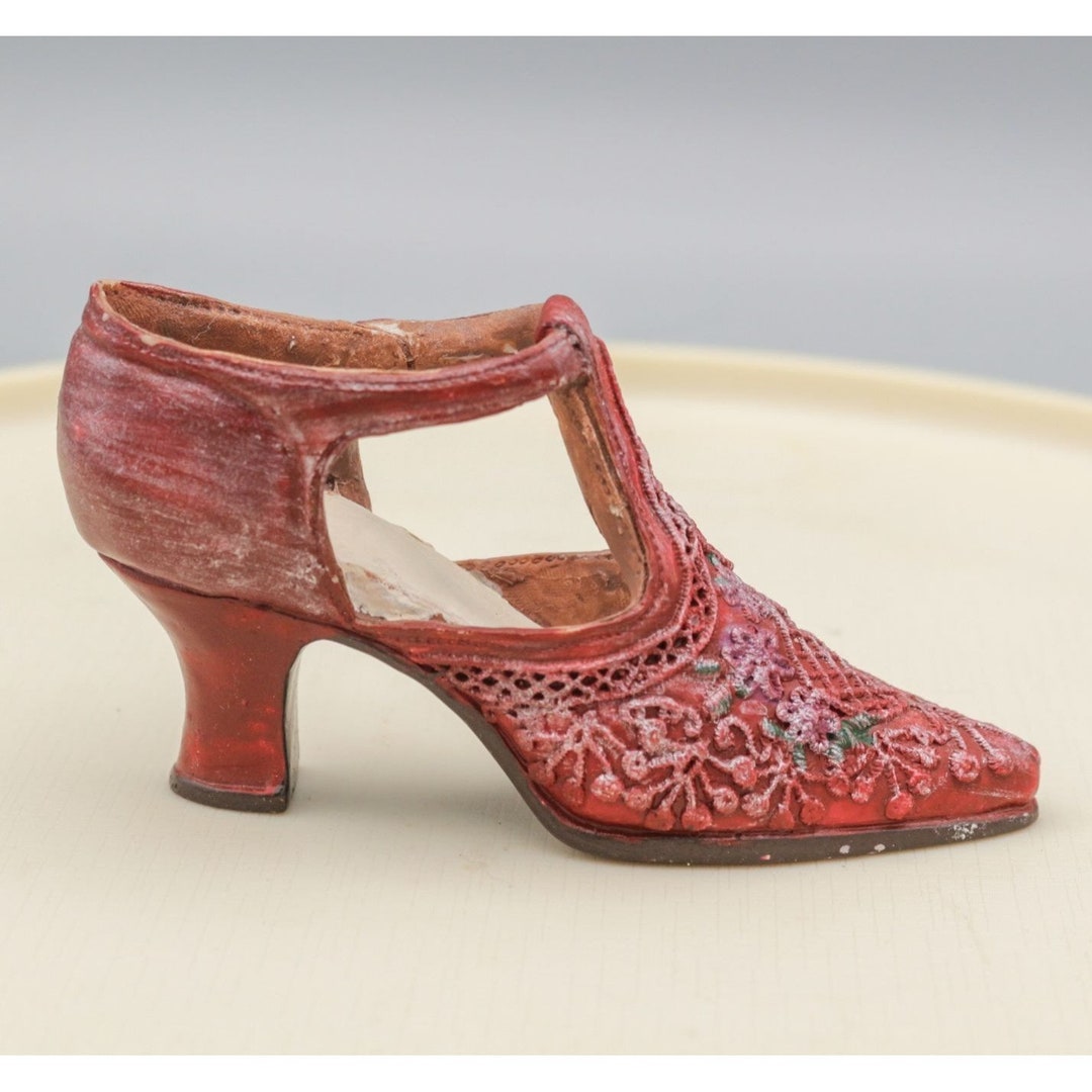 Miniature Shoe Figurine Red Lace Pattern Heel Hand Painted - Etsy