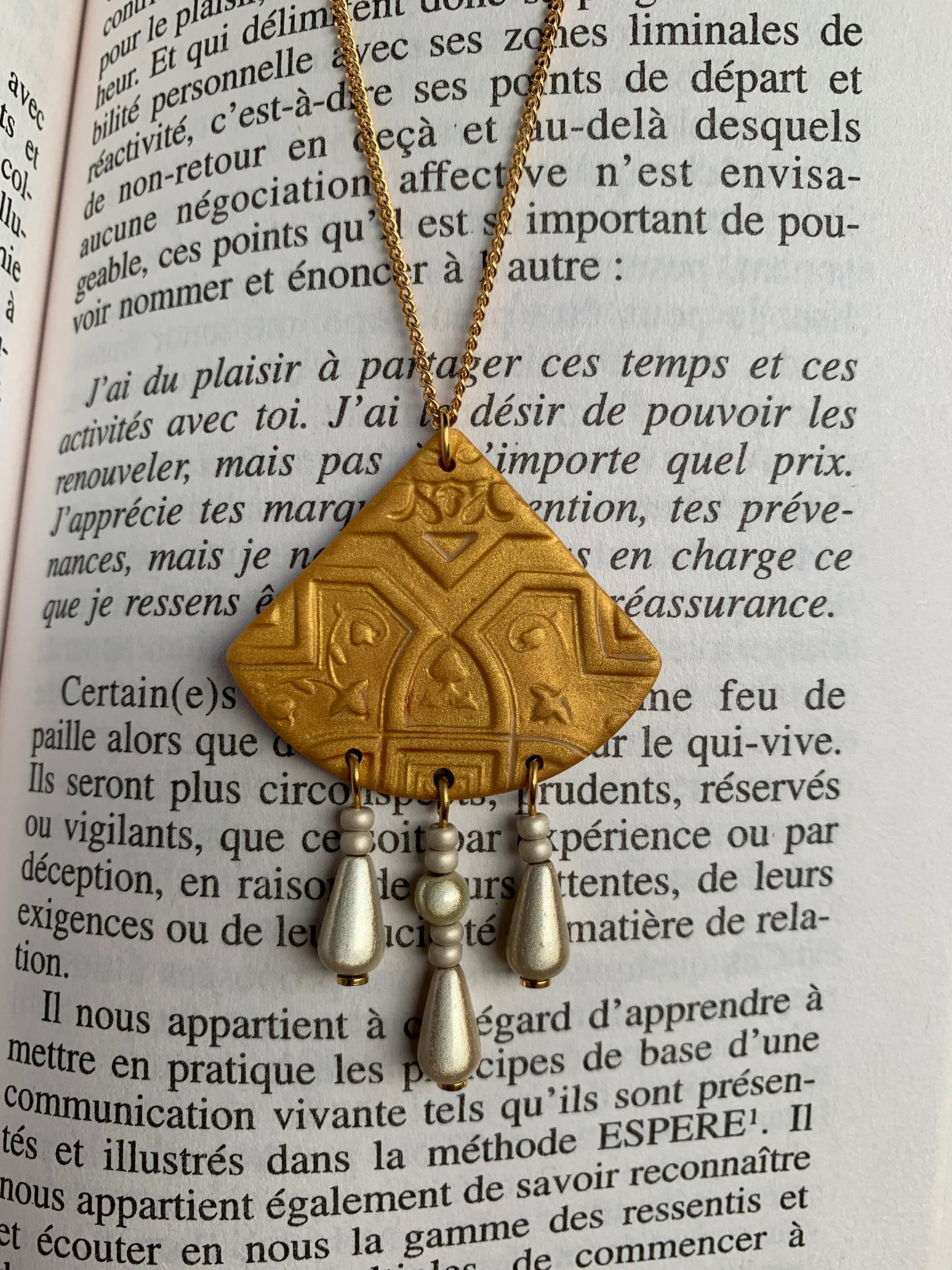 "orient" Pendant Necklace on Chain - Gold and Cream Beads - Gold ...