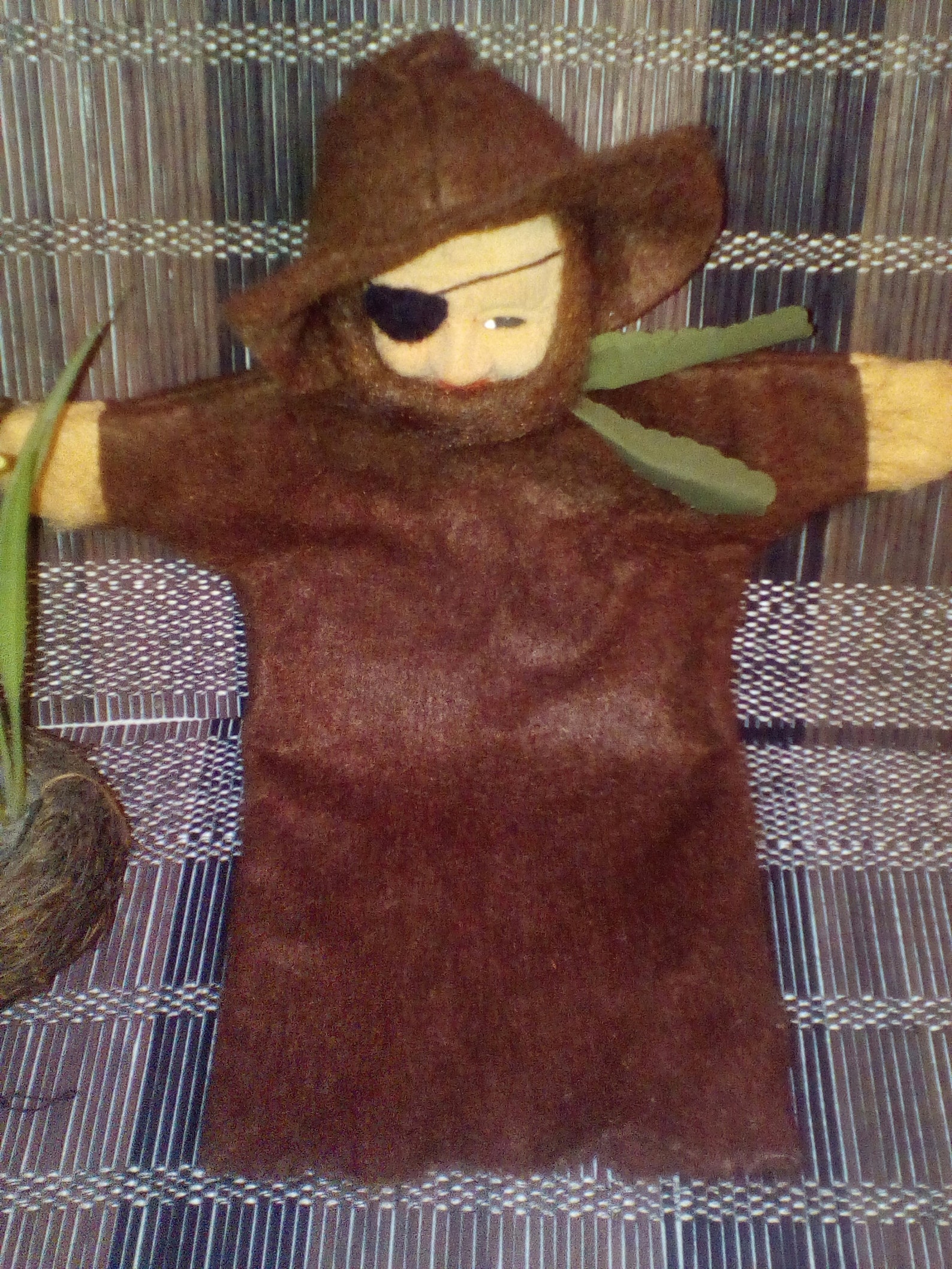 Felt Hand Glove Puppet/robber Puppet/pirate Puppet/bearded Man - Etsy