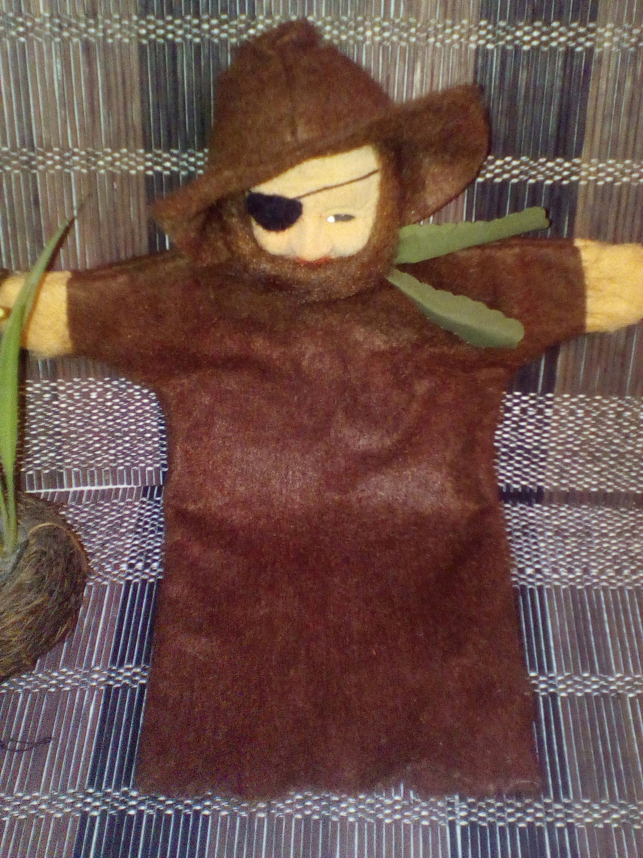 Felt Hand Glove Puppet/robber Puppet/pirate Puppet/bearded Man - Etsy