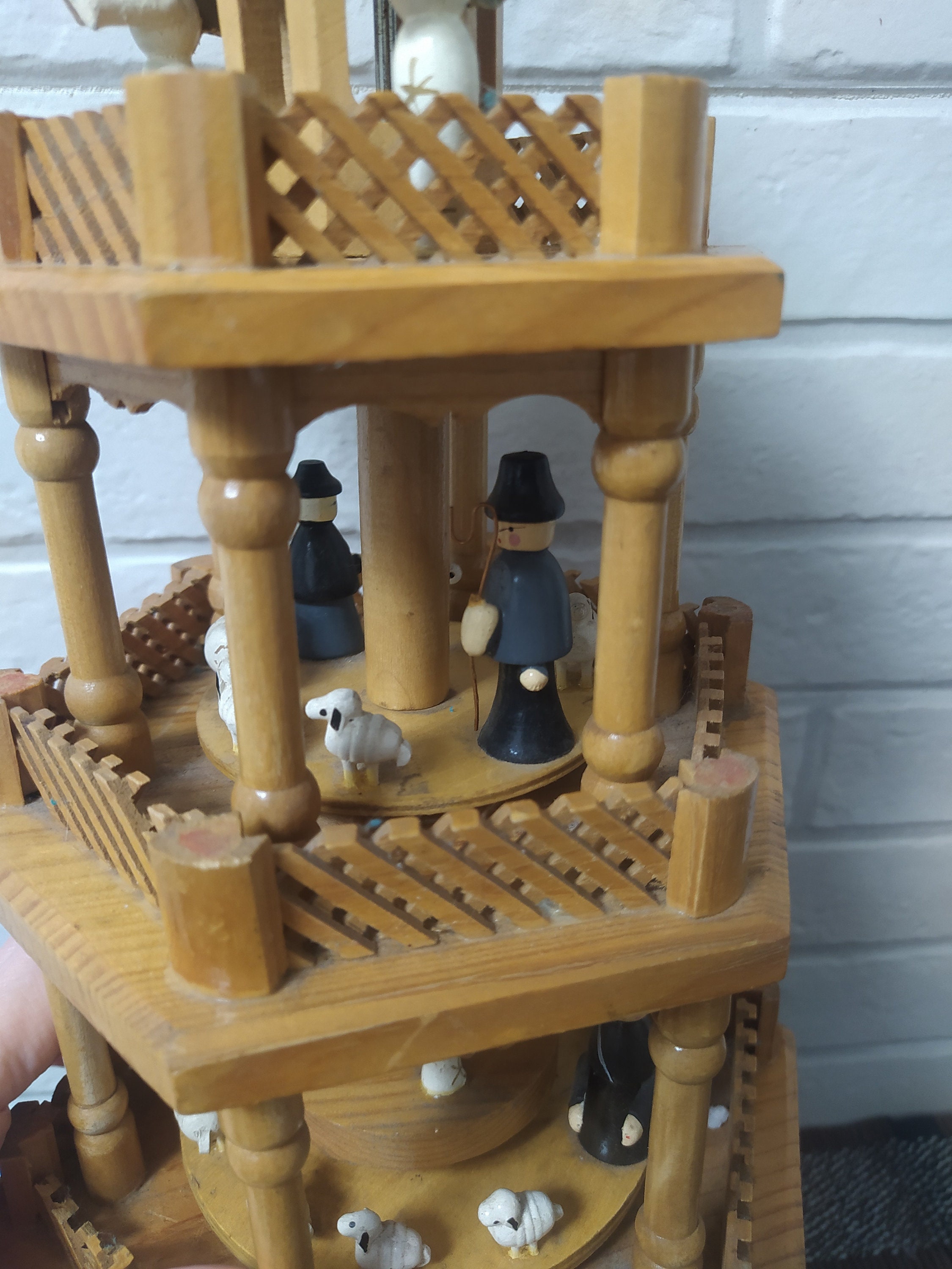 Vtg German 4-tier Christmas Pyramid/erzgebirge Carousel/christmas ...