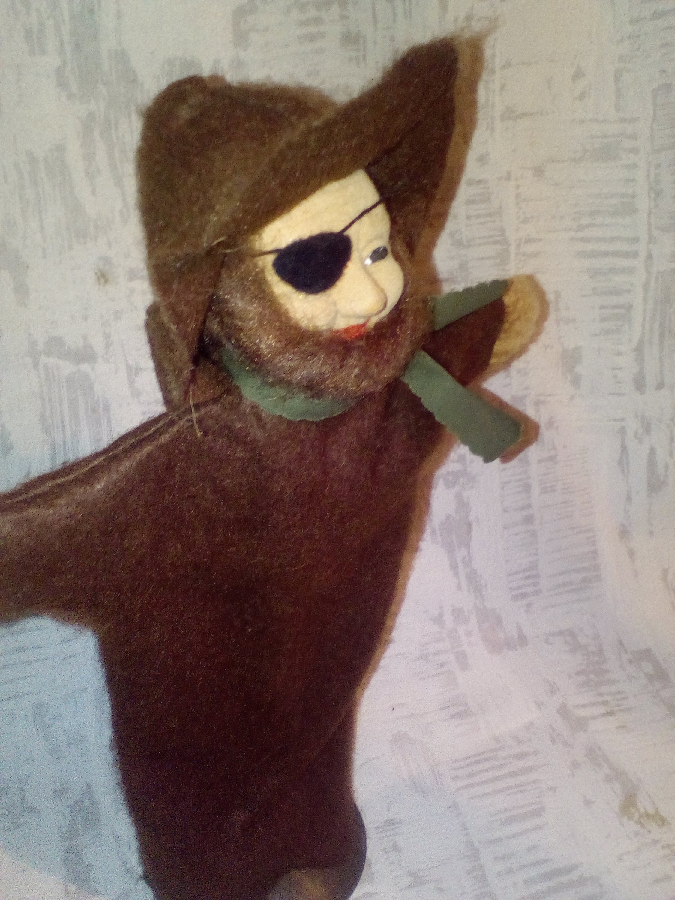 Felt Hand Glove Puppet/robber Puppet/pirate Puppet/bearded Man - Etsy