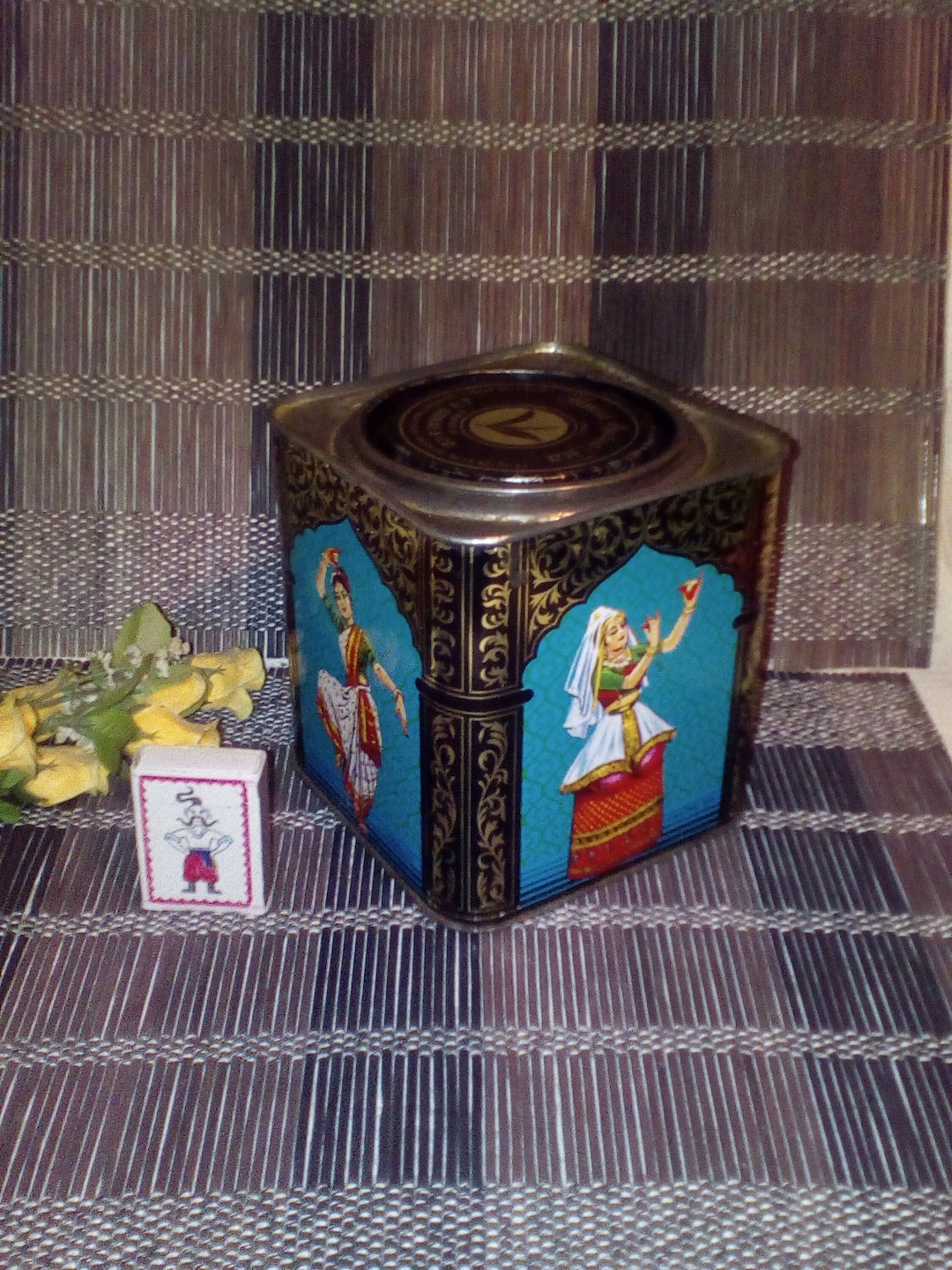 Antique 500 G Indian Tea Tin Box/gokal&co/four-side Indian Dancer Tin ...
