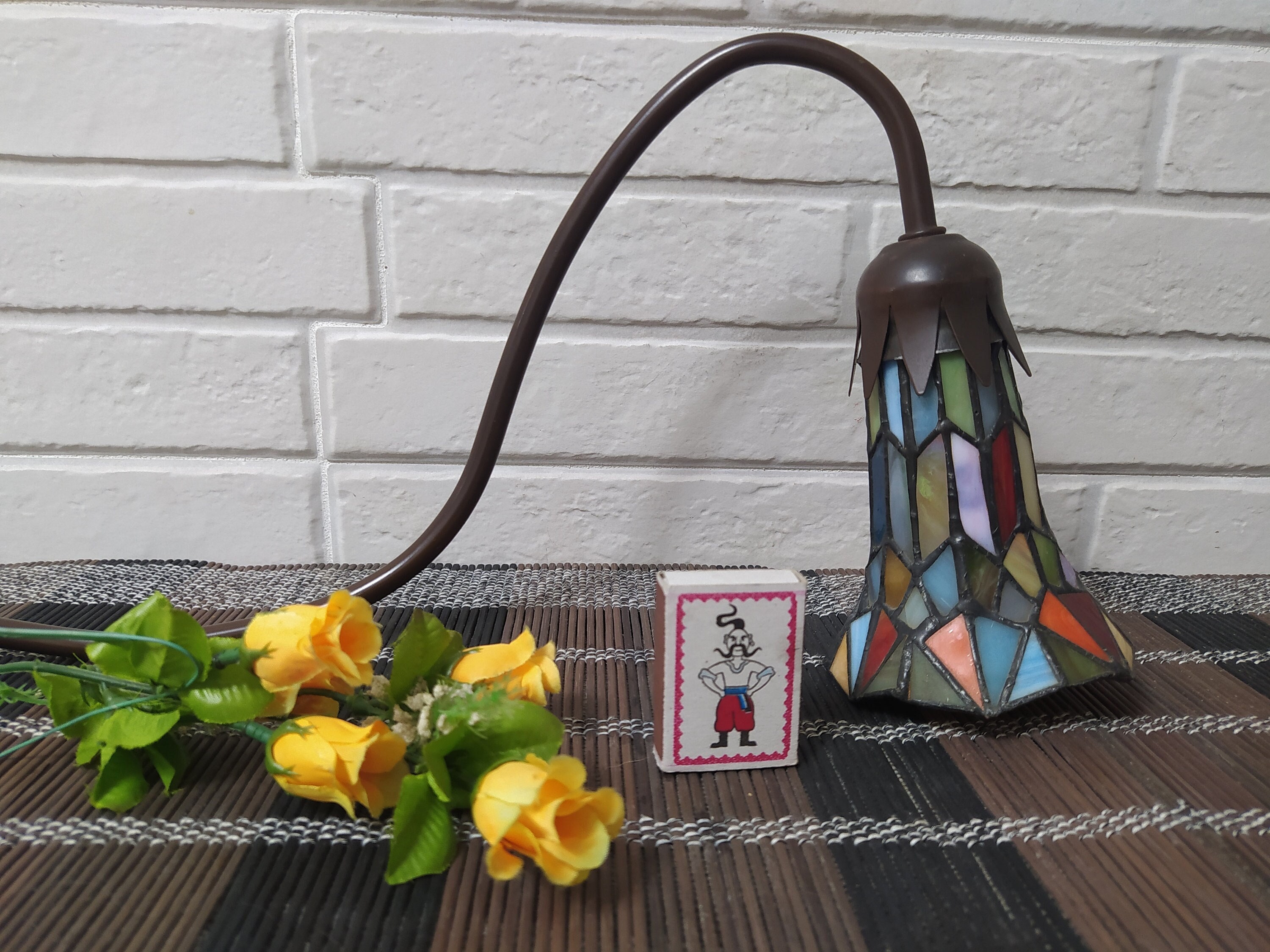 Vtg Tiffany-style Pond Lily Lamp Shade With Metal Stem/floral Stained ...