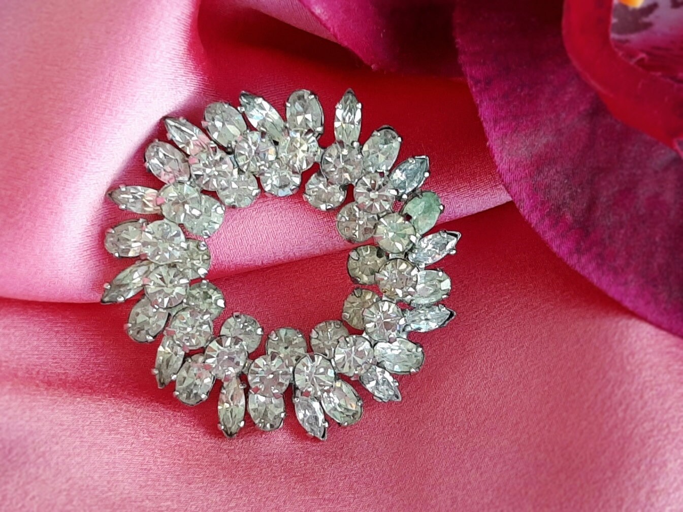 1950s Sherman Circle of Life Faux Diamond Brooch Pin Collectable ...