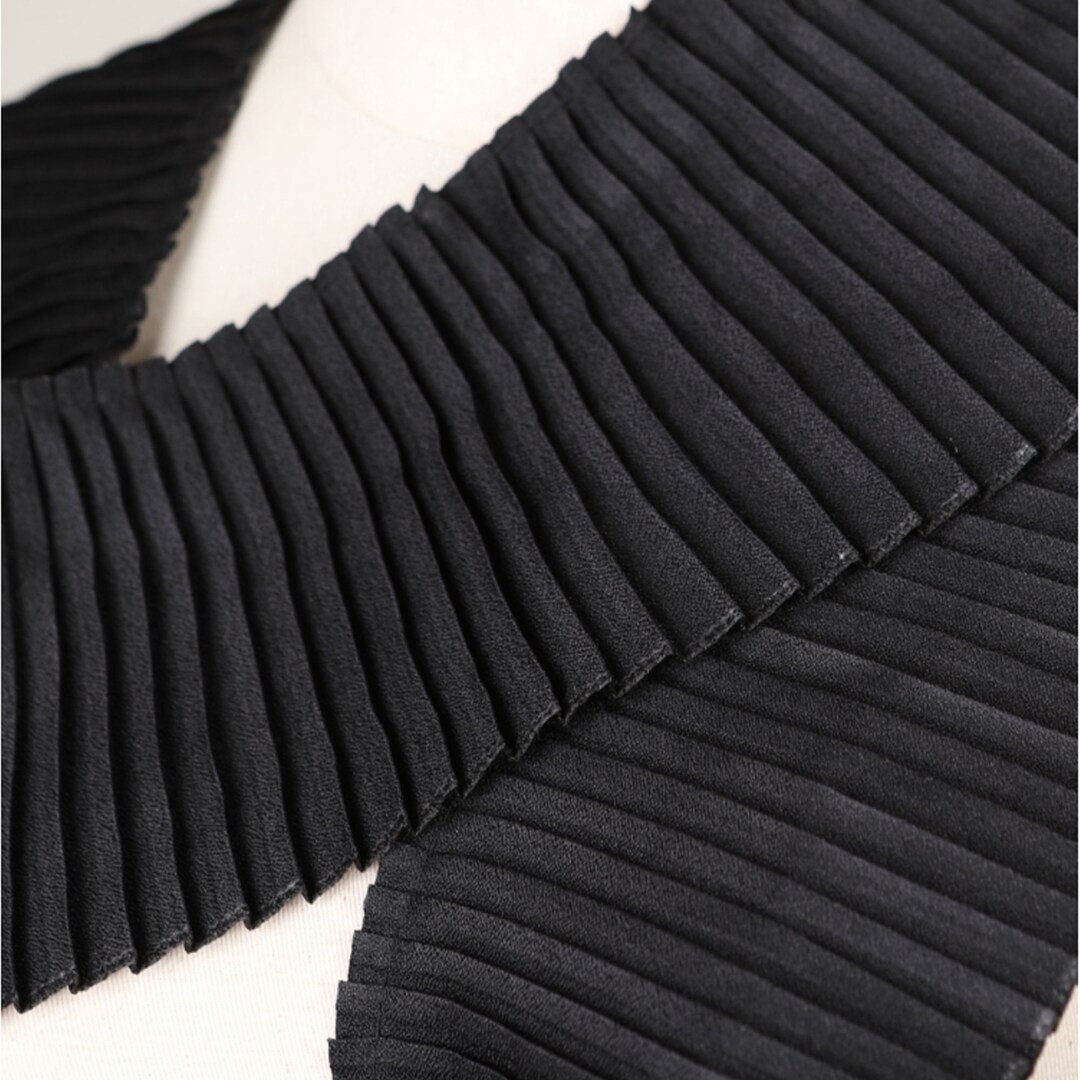 White Stripe Pleated Chiffon Fabric Wrinkle Cuff Hem Crumple Accordion ...