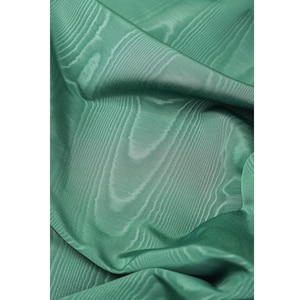 Vintage Green Moire Jacquard Fabric Drapery Reflective Wave Texture ...