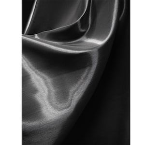 High Glossy Liquid Black Satin Fabric Metallic Reflective Silky Fabric ...