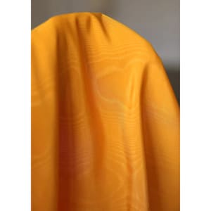 Vintage Green Moire Jacquard Fabric Drapery Reflective Wave Texture ...