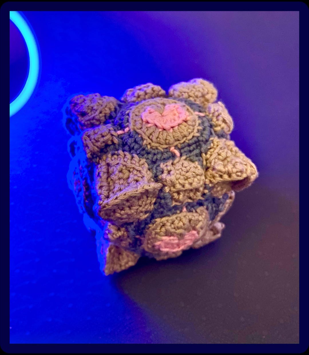 Companion Cube - Portal Inspired Crochet - Etsy