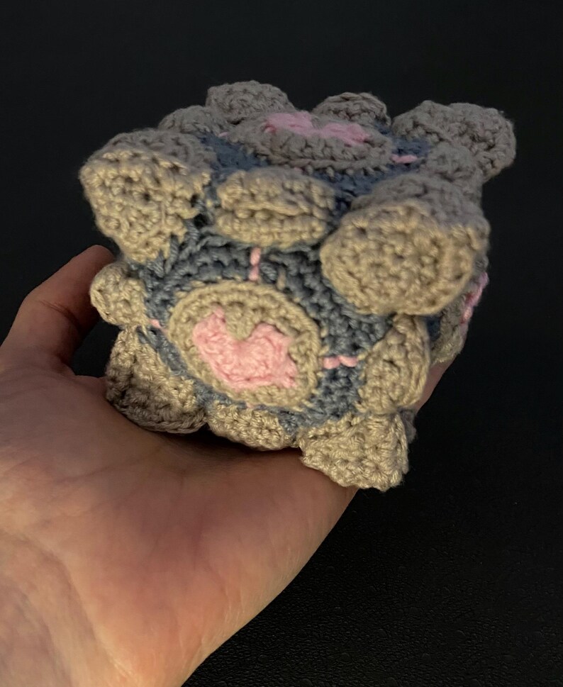 Companion Cube - Portal Inspired Crochet - Etsy