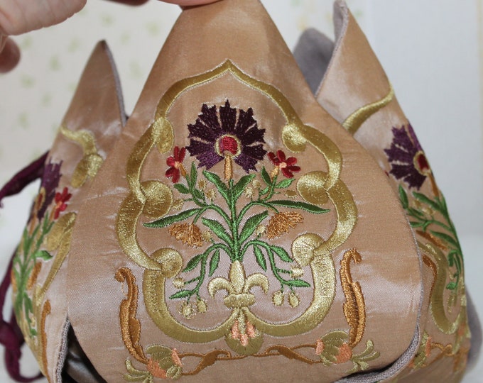 Handbag Renaissance Elizabethan Five Petals Bag Made of Pure Silk With ...