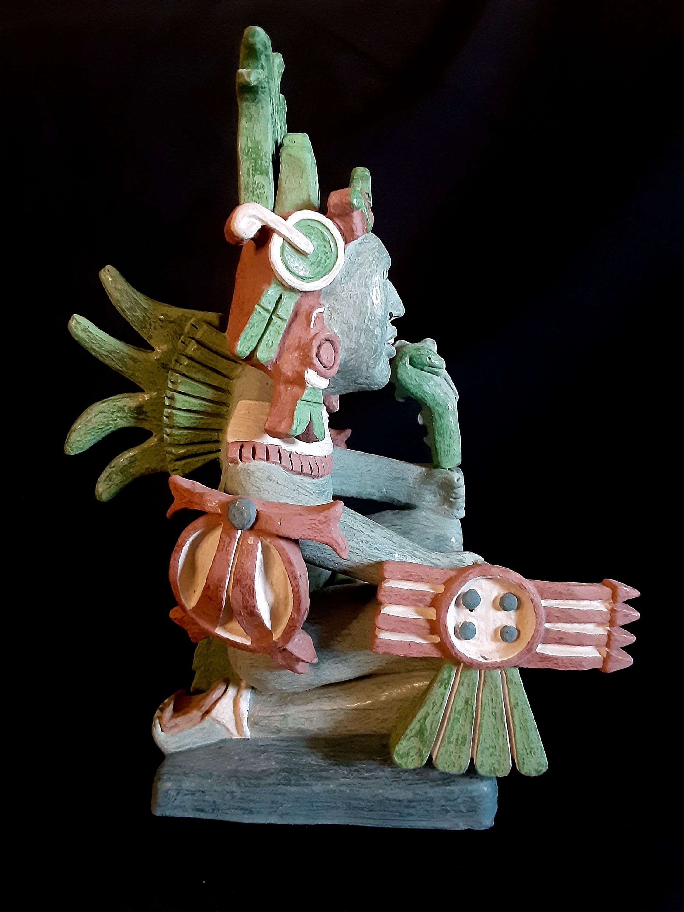 Aztec God Of War Huitzilopochtli Statue