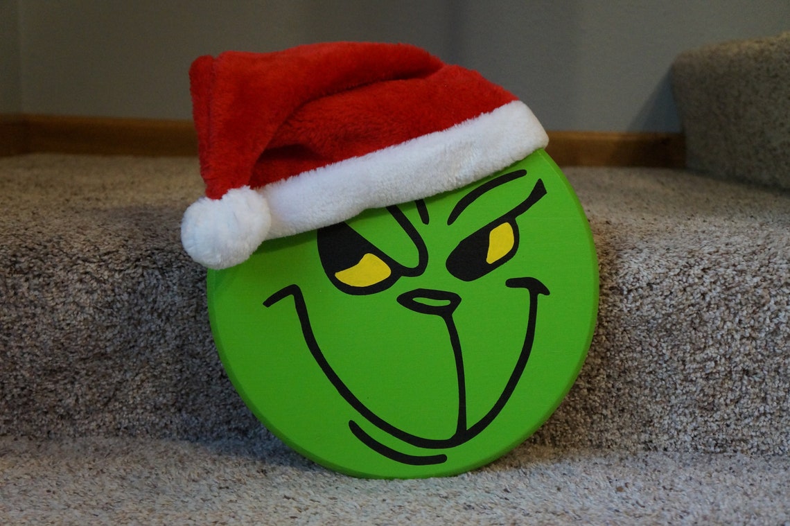 Grinch Wall Hanging - Etsy