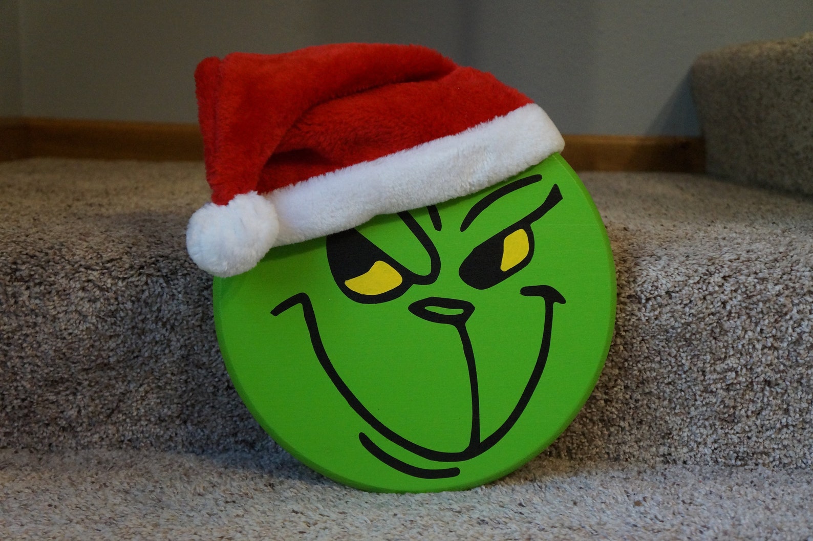 Grinch Wall Hanging - Etsy