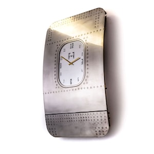 Airplane Art Boeing 747 Fuselage Clock - Gold - Etsy