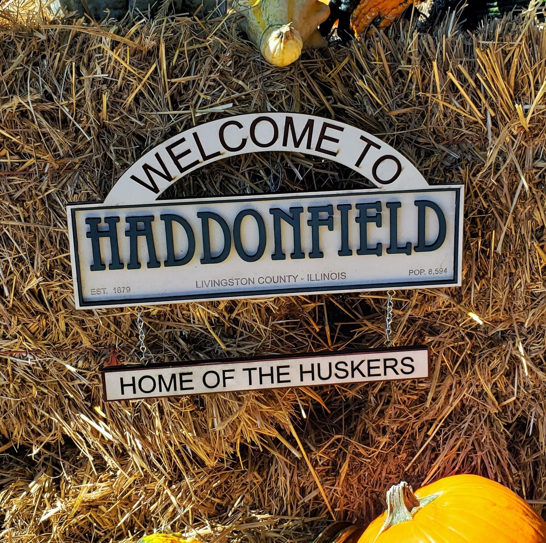 Haddonfield Illinois Welcome Sign - Halloween - Wood Carving - Wall ...
