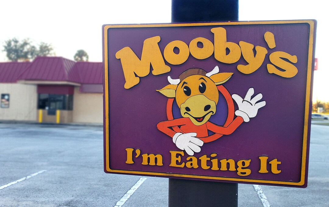 Mooby's Sign Clerks View Askew Wooden Sign - Etsy