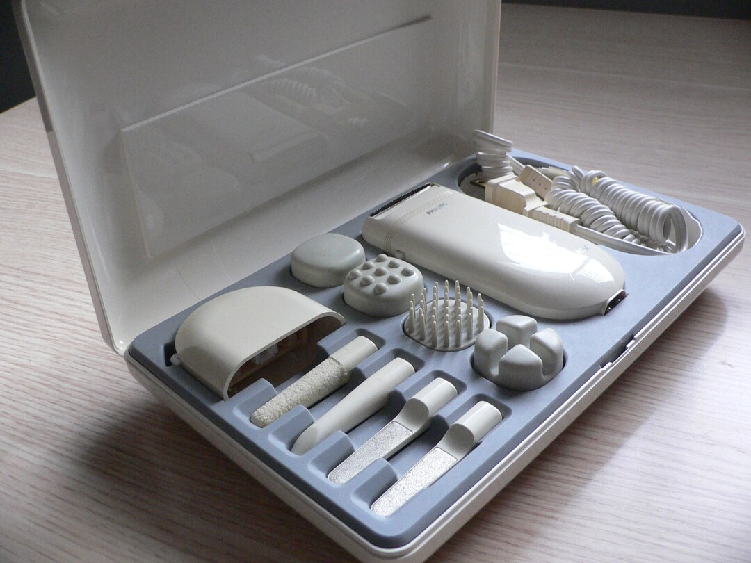 Philips Cosmetic Set Lady Shave Massage Manicure Pedicure Made in ...