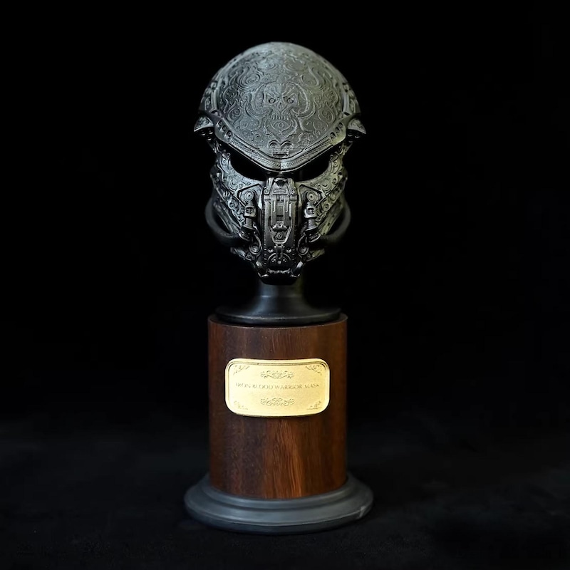 Predator Statues Props - Etsy