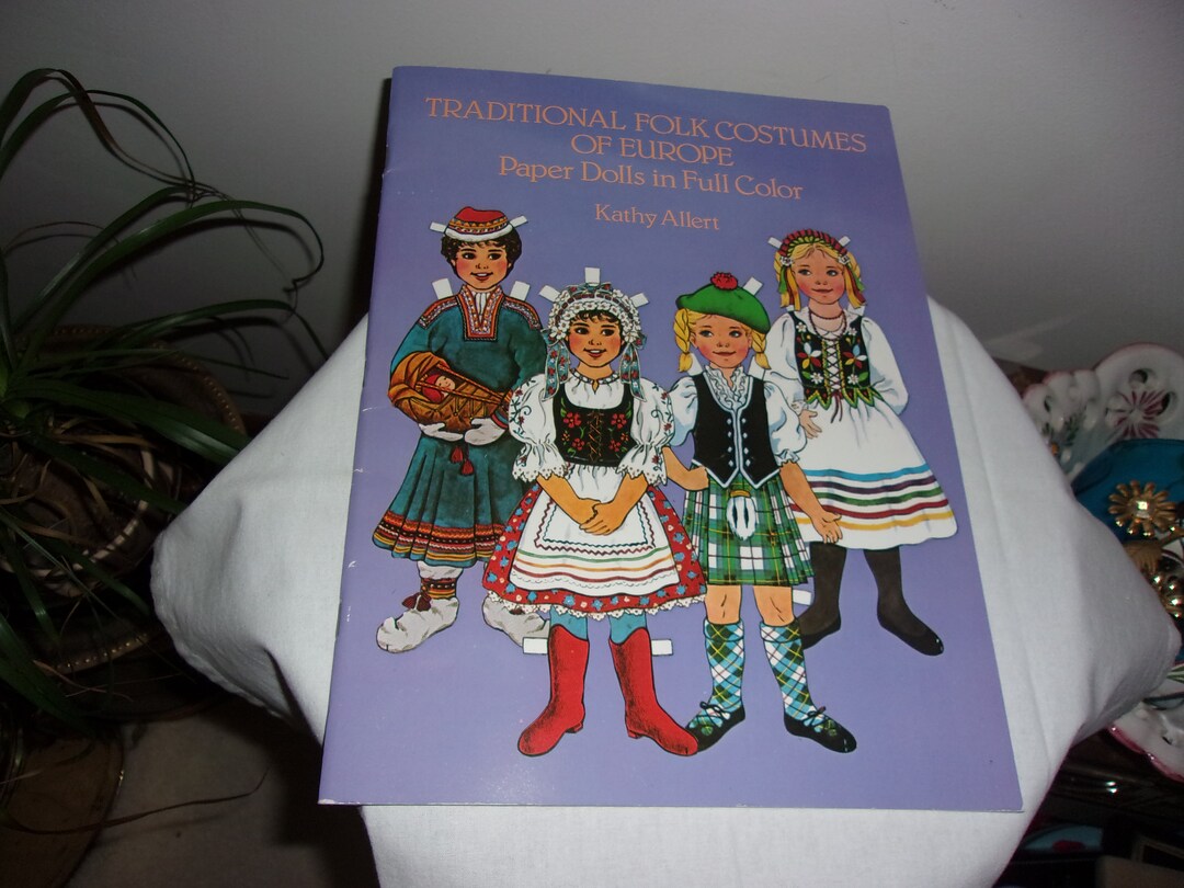 Vintage Traditional Folk Costumes of Europe Paper Dolls in Full Color ...