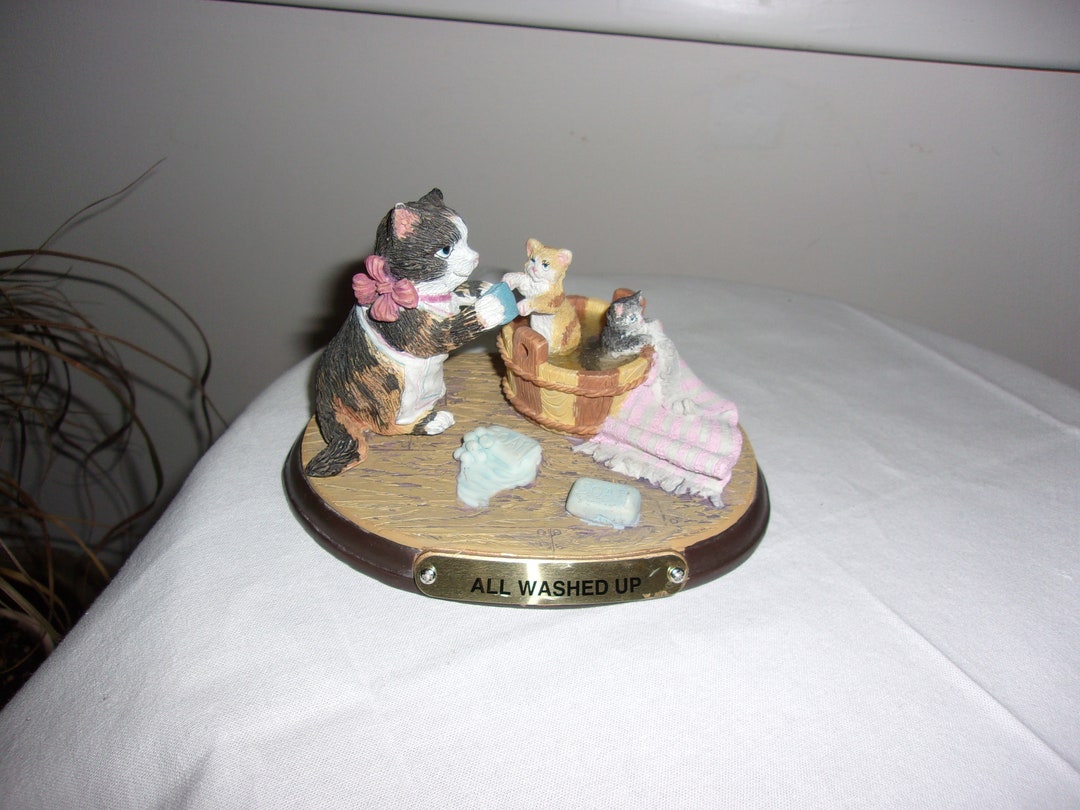 Vintage Lefton Victorian Cats of the Royal Castle "all Washed Up ...