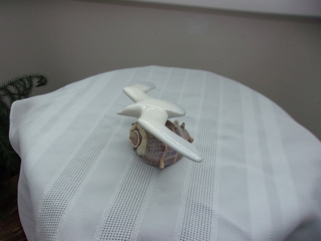 Vintage Ceramic Seagull on A Seashell Figurine - Etsy