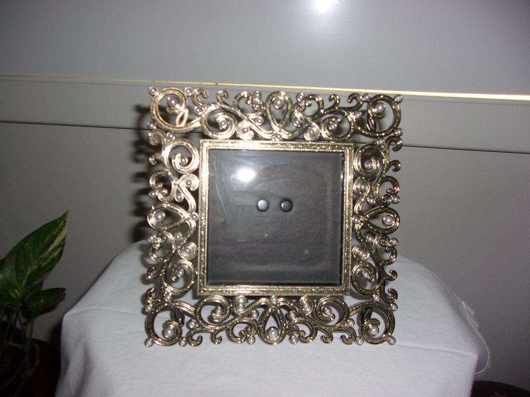 Vintage Green Tree Gallery Picture Frame With Faux Pearls Picture Frame ...