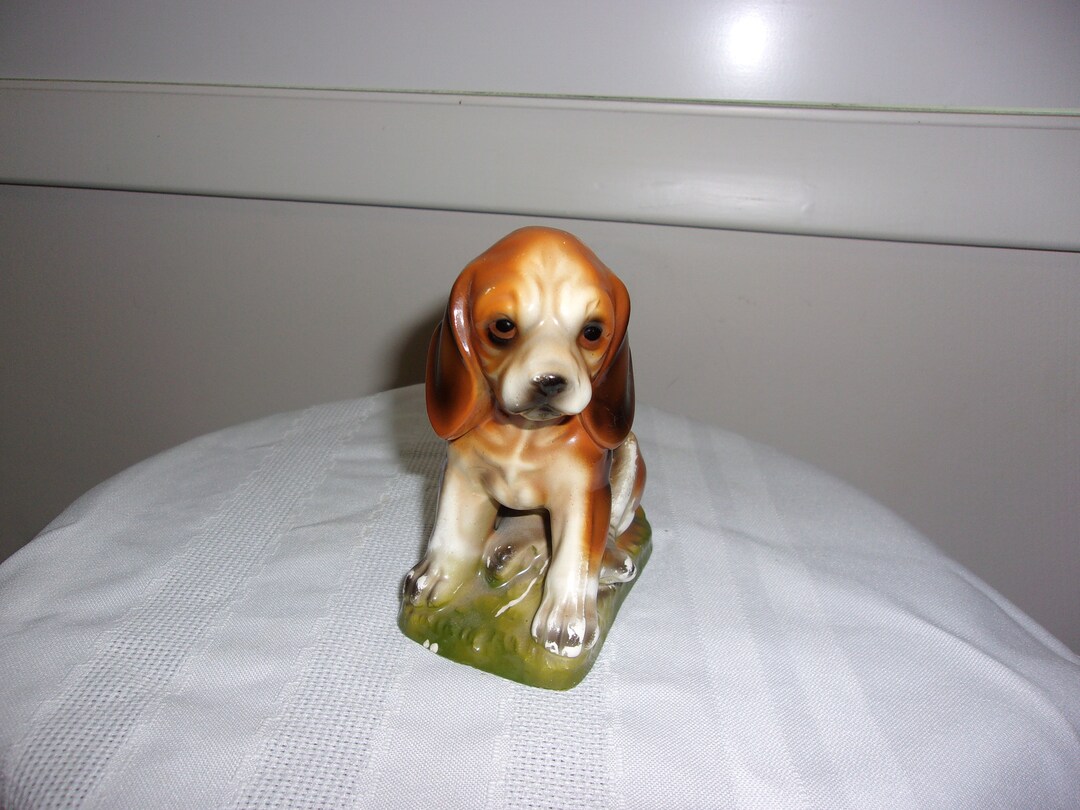 Vintage Ceramic Beagle Figurine - Etsy