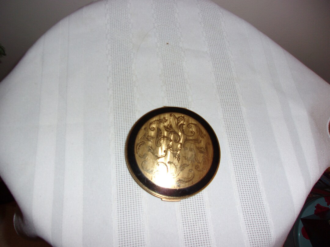 Vintage Metal Stratton Compact Made in England - Etsy