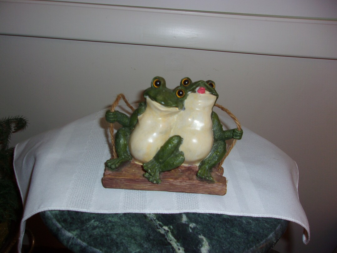 Vintage Pair of Frogs on A Bench Swing - Etsy