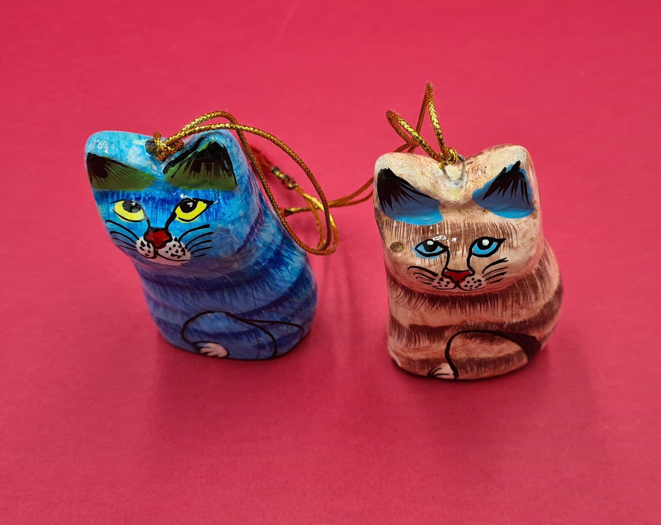 Set of 2 paper mache cats. Hand-painted decorative cats. | Etsy