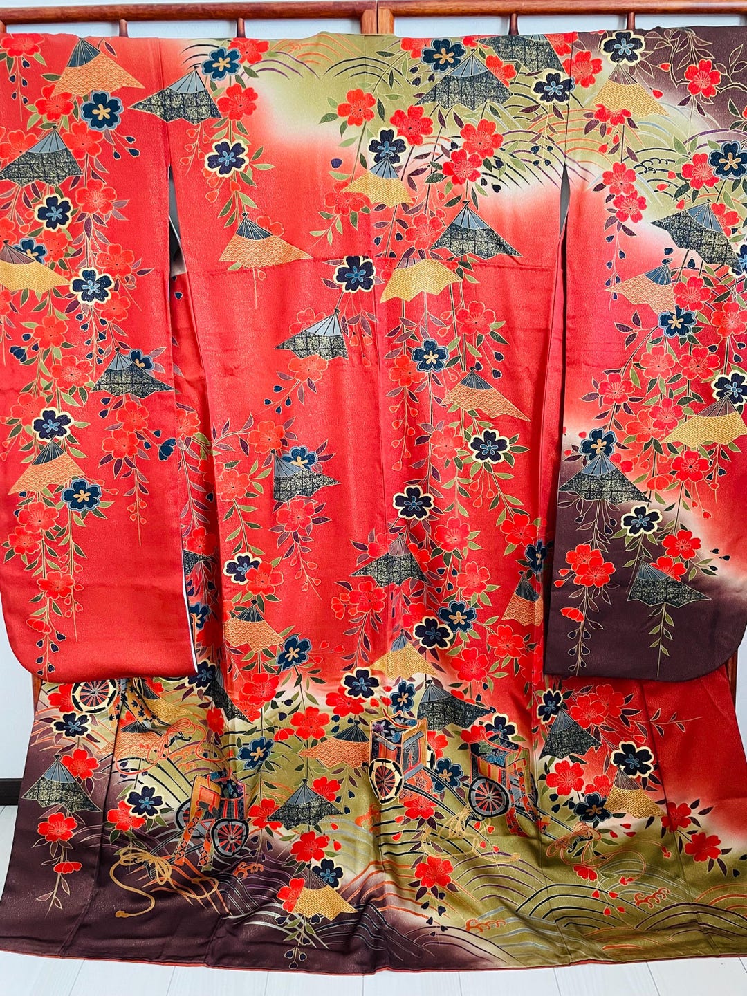 0712 Vintage Kimono, Gorgeous and Luxurious Vintage Furisode Vermilion ...