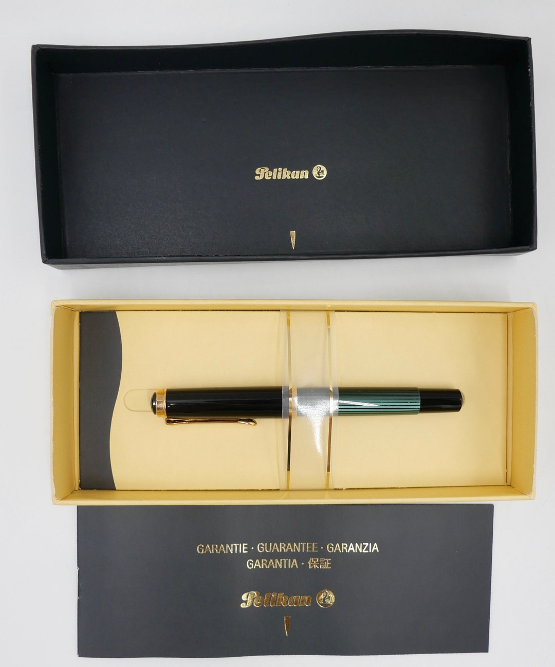 NEW PELIKAN R400 Sovereign Ballpoint Pen Rollerball Green Gold W ...
