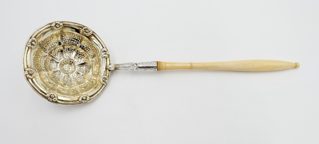 Antique Tea Strainer / Ladle SILVER Gold Plated Around 1850 13 LOT 812. ...