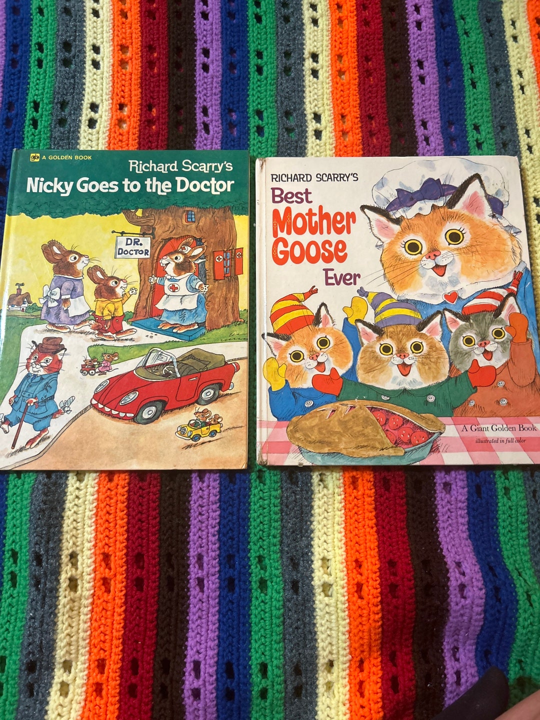 Vintage Lot of 2 Richard Scarrys Giant Golden Books Hardback Childrens ...