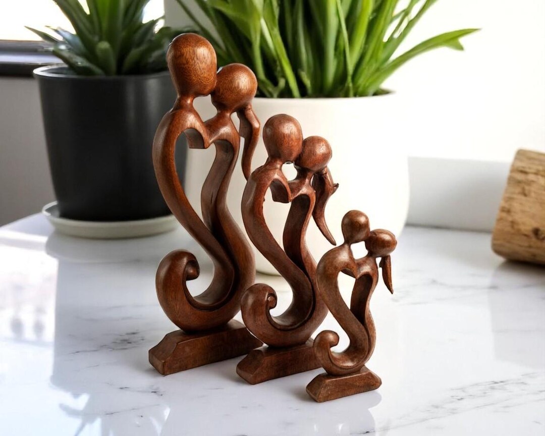 Kissing Wood Statue, Romantic Statue, Gift for Him, Gift for Her ...